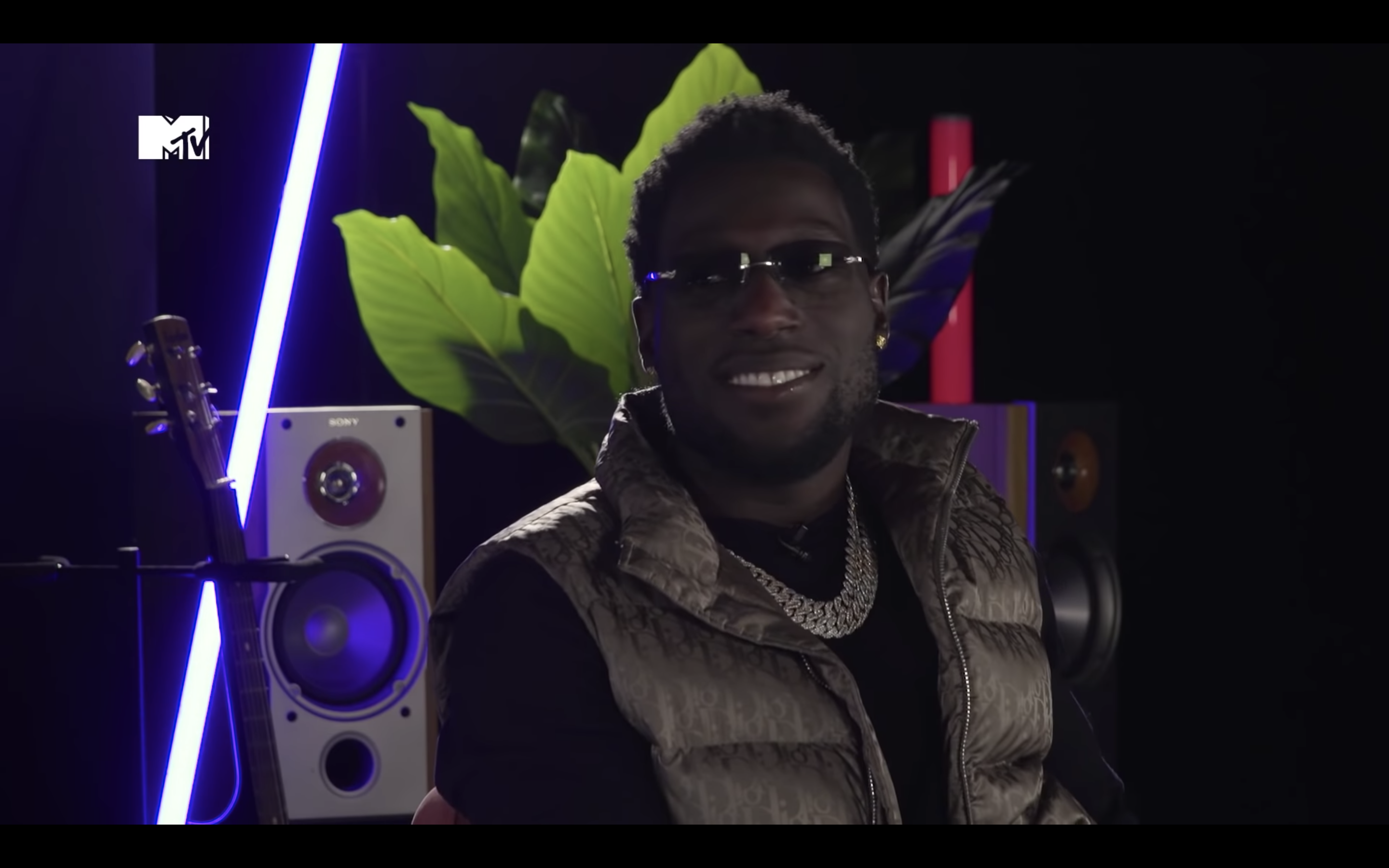 Frenna: ‘Michael Jackson en Lil Wayne zijn mijn muzikale helden’ – Nick ...